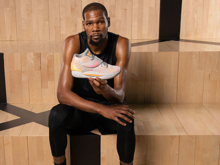 Durant's signature KD14 sneaker unveiled | theScore.com