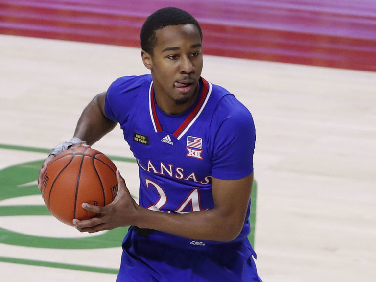 Kansas' Thompson intends to transfer | theScore.com