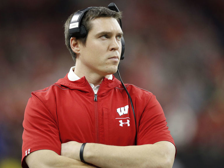 Jim Leonhard to leave Wisconsin after bowl game | theScore.com