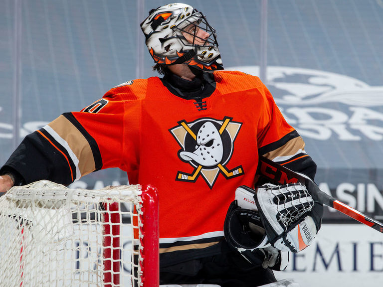 Ryan Miller to retire at season's end | theScore.com