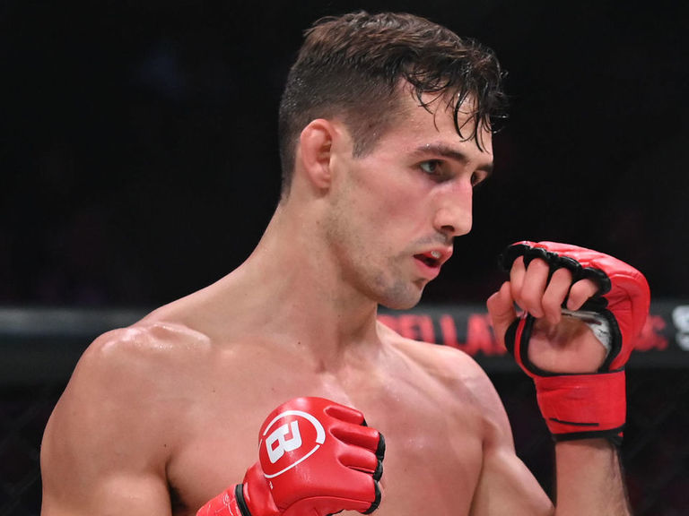 MacDonald makes statement with 1st-round finish of Cooper | theScore.com