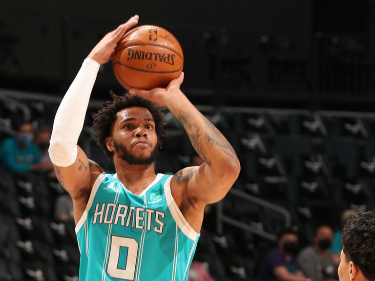 Hornets' Bridges out due to health and safety protocols | theScore.com