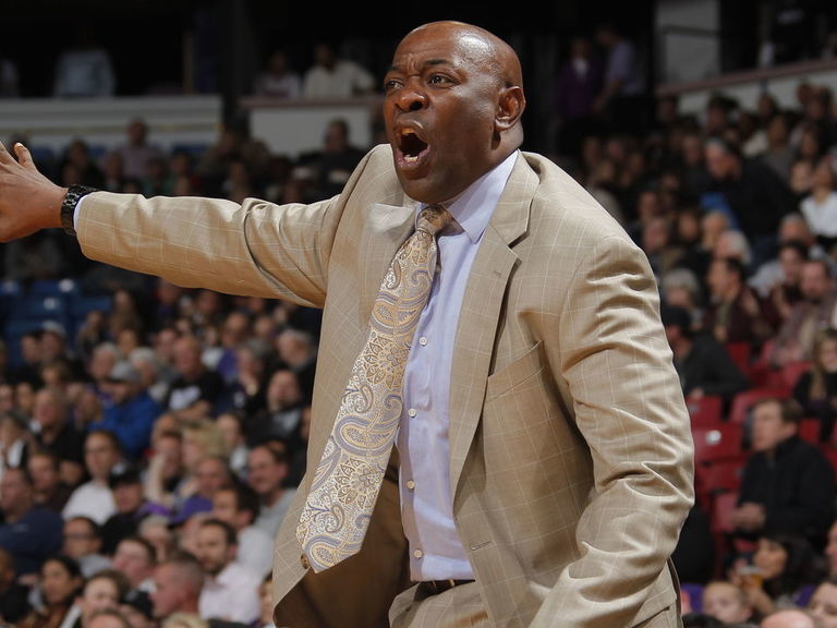 Arkansas hires Keith Smart as assistant men's hoops coach | theScore.com