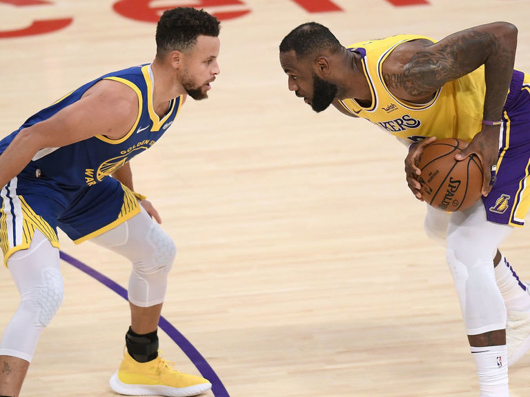 LeBron, Steph renew rivalry in West play-in tournament game | theScore.com