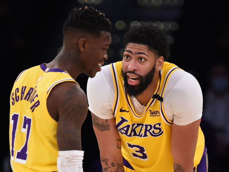 Davis: Booker pushing Schroder midair was 'a dirty play' | theScore.com