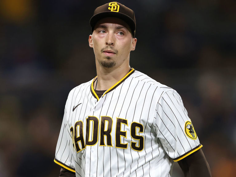 Padres' Snell cleared to pitch after car struck by suspected drunk ...