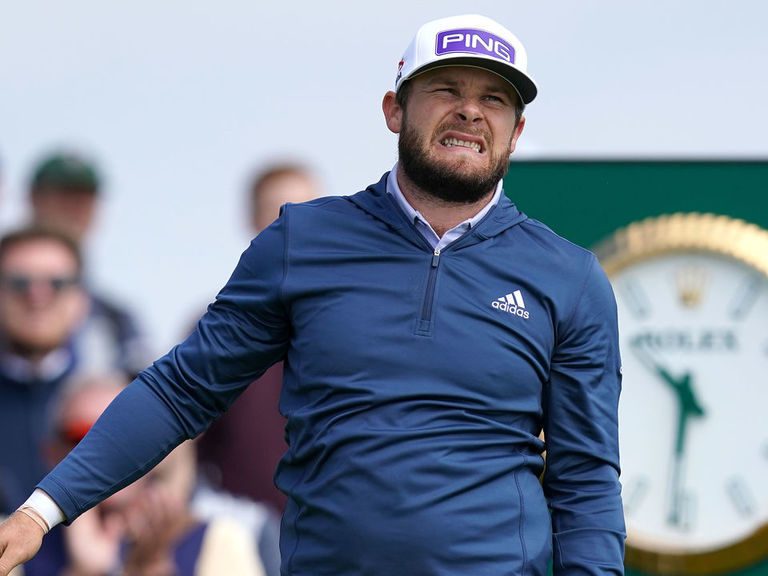 Watch: Hatton flips off spectator, snaps club in 2 separate outbursts ...