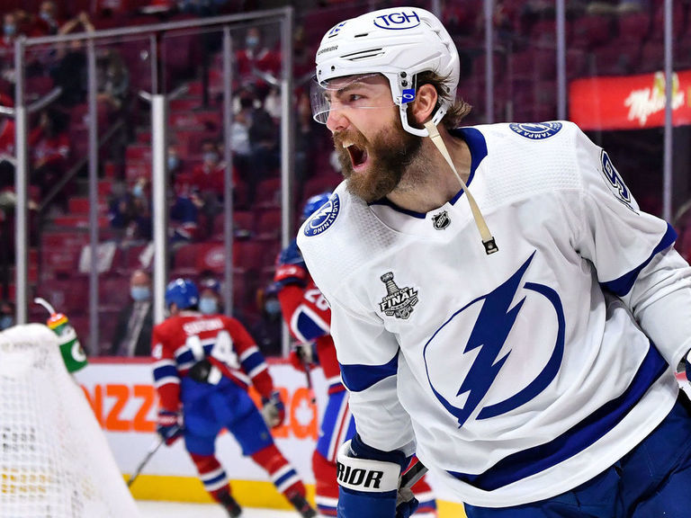 Report: Rangers, Goodrow nearing 6-year deal | theScore.com