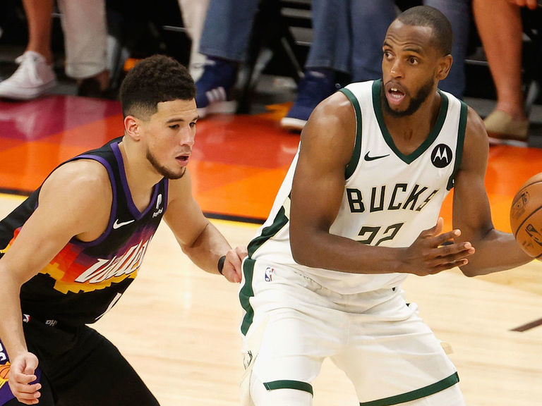Trio of NBA Finals players finally arrives at Tokyo Olympics | theScore.com