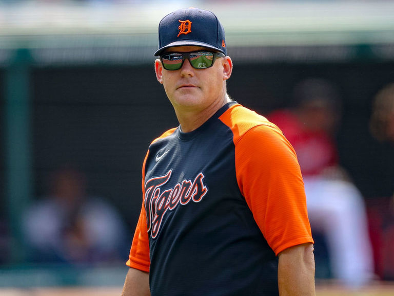 Hinch vows to re-establish Tigers as 'winning franchise' | theScore.com