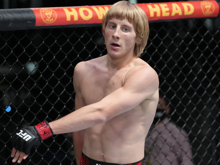 Pimblett rallies to score incredible finish in UFC debut | theScore.com