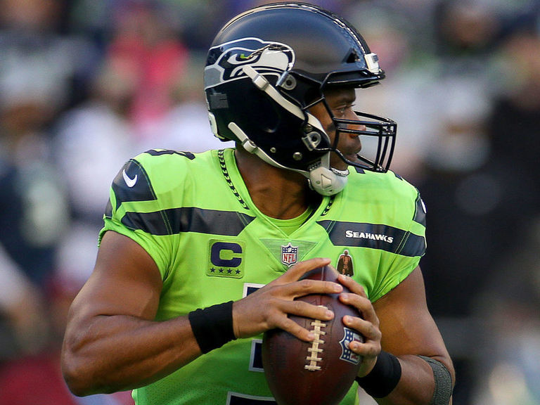 Wilson suffers 'badly sprained' finger on TNF | theScore.com