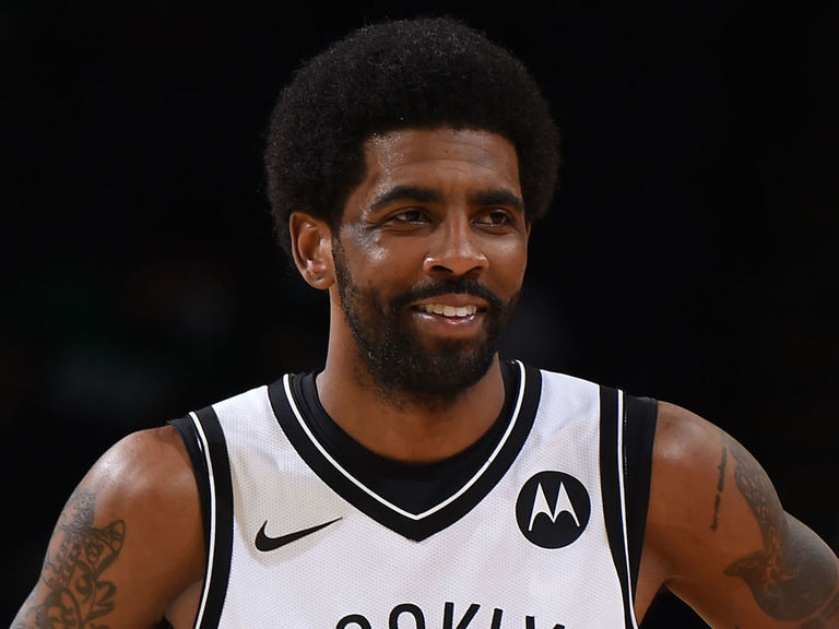 Kyrie: 'I'm not retiring' over vaccine mandate | theScore.com