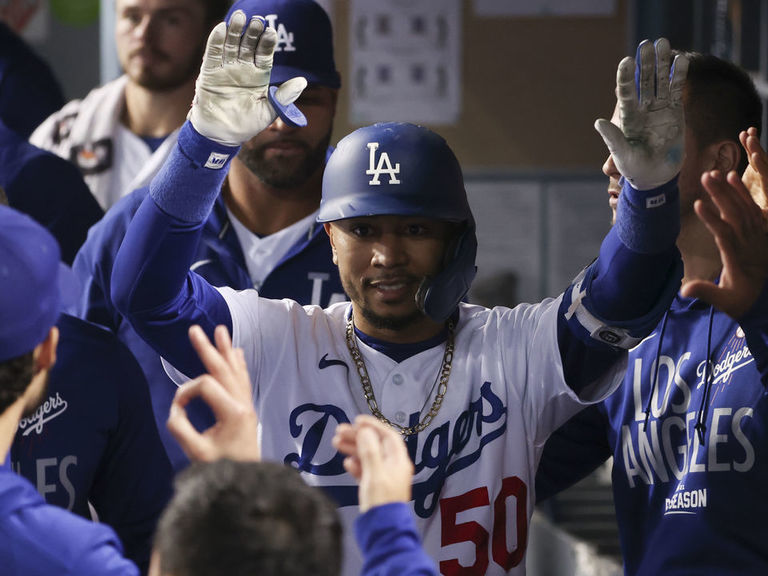 Dodgers top Giants to force Game 5 in NLDS | theScore.com