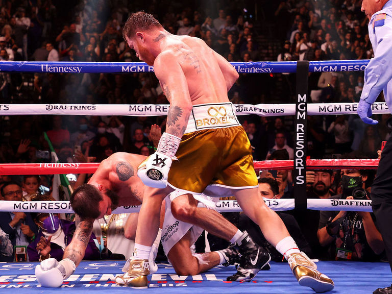 Canelo becomes undisputed super middleweight champ with TKO of Plant ...