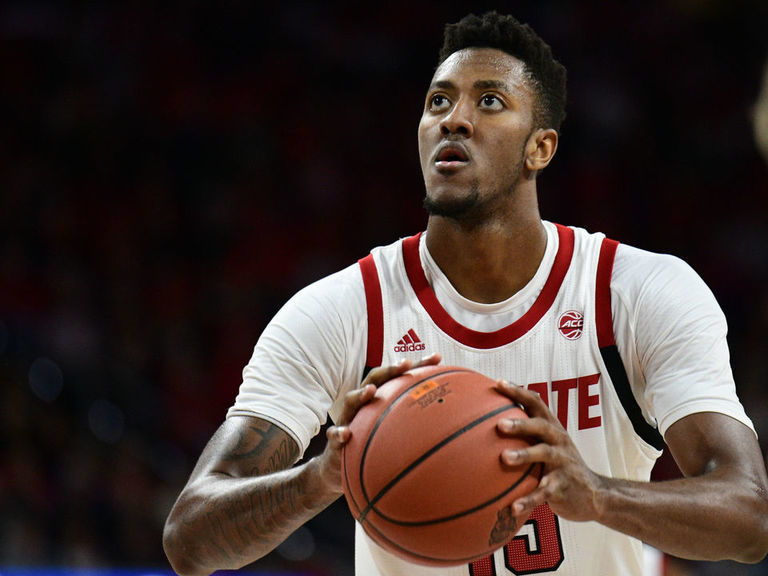 NC State loses Manny Bates to season ending shoulder injury theScore