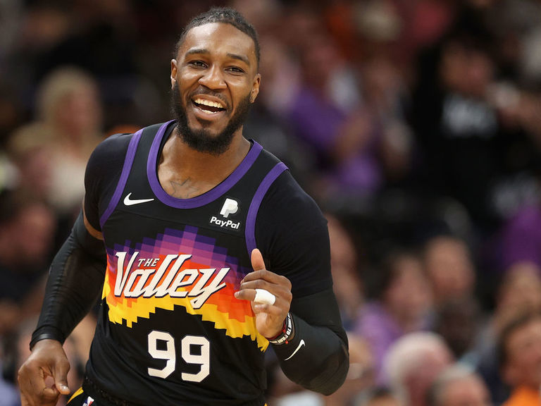 Suns top Warriors to tie franchise record with 17th straight win ...
