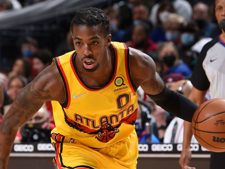 Wright becomes 11th Hawks player to enter protocols | theScore.com