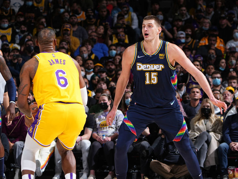 Jokic Notches 8th Triple Double Nuggets Rout Lakers By 37