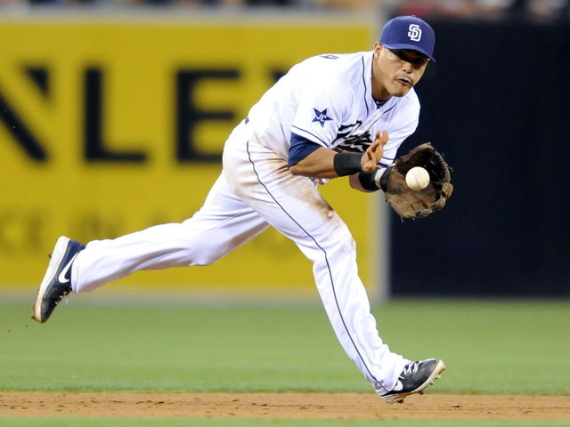 GIF: Everth Cabrera's throw misses by a mile | theScore