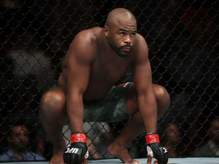 UFC Hall of Famer Evans cruises past Checco in MMA return | theScore.com