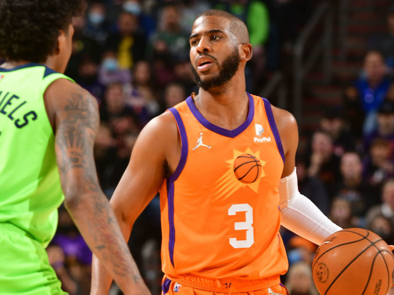 Paul, Booker help NBA-best Suns roll to 9th straight win | theScore.com