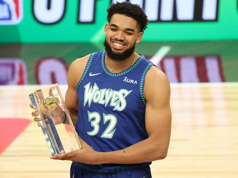 KAT becomes 1st big man since 2012 to win Three-Point Contest ...
