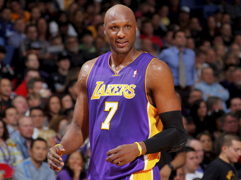 Odom says fan gifted back his pawned Lakers championship rings ...
