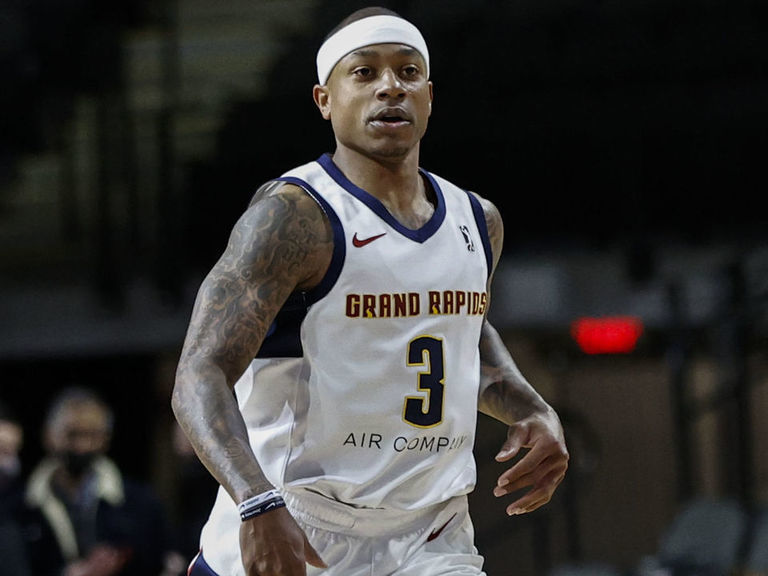 Report: Hornets add Thomas on 10-day deal | theScore.com