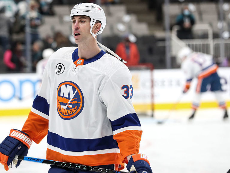 Chara sets record for games played by defenseman | theScore.com