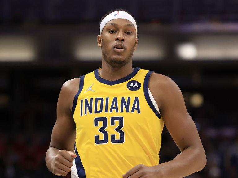 Pacers GM says Turner will remain with team to start season | theScore.com