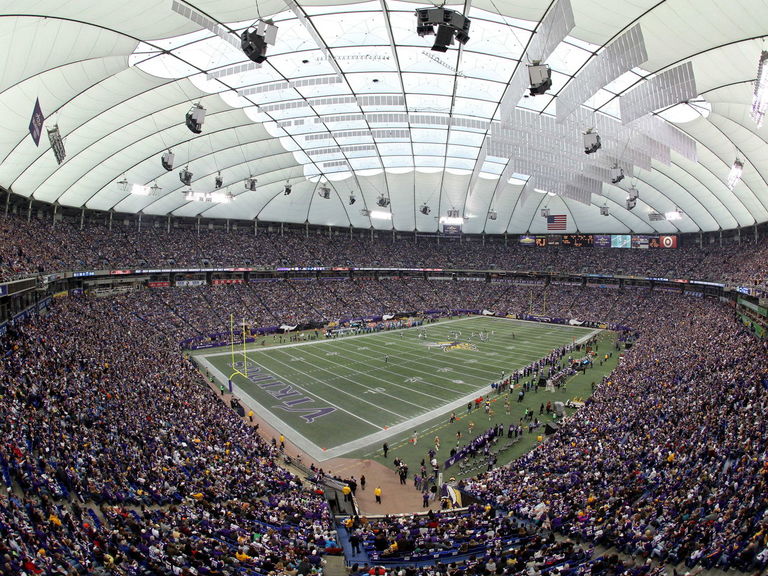 People actually bid on the old Metrodome urinals in an auction ...