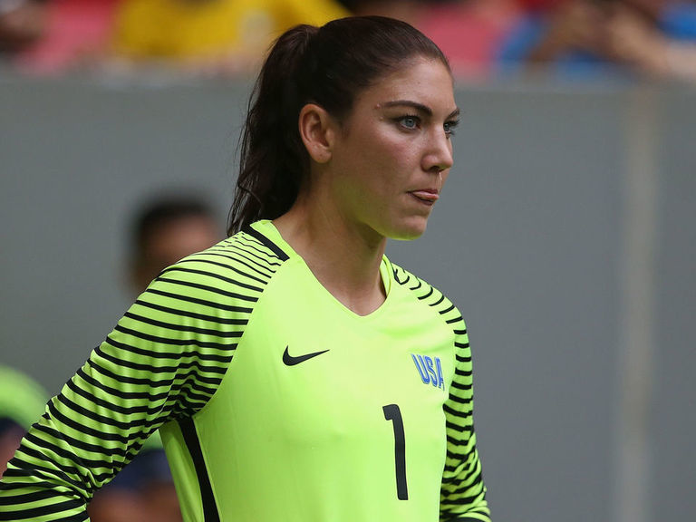 Former USWNT 'keeper Hope Solo charged with DUI | theScore.com