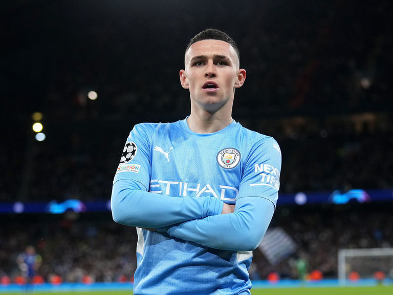 Foden wins young player award for 2nd consecutive season | theScore.com
