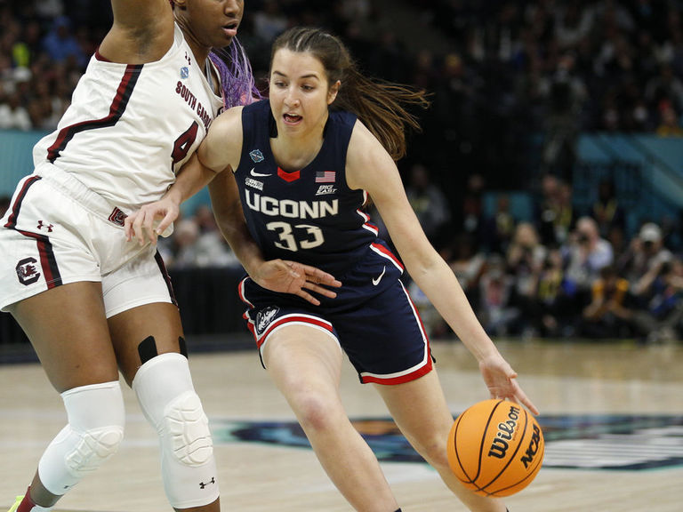 UConn guard Caroline Ducharme undergoes hip surgery | theScore.com
