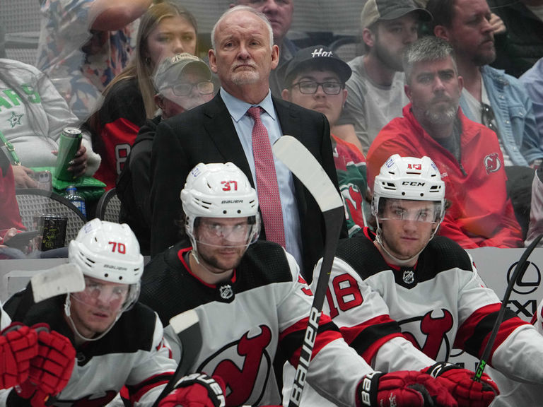 Devils have another rough season under Ruff | theScore.com