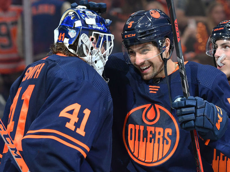 Smith stops 30 shots, Oilers crush Kings 6-0 to even series | theScore.com