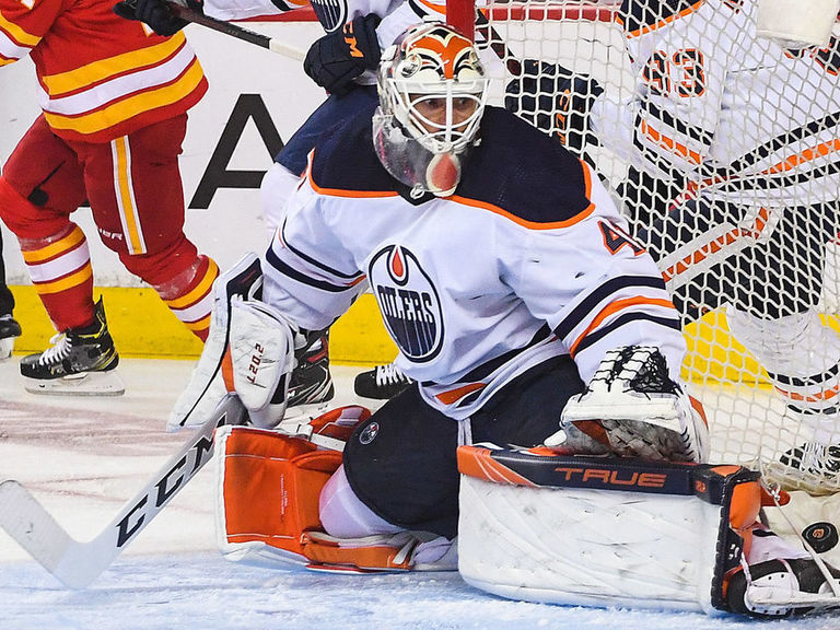 Oilers turning back to Smith for Game 2 | theScore.com