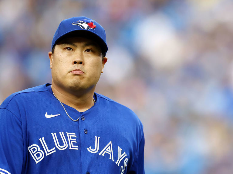 Blue Jays' Ryu undergoes Tommy John surgery, out 12-18 months ...