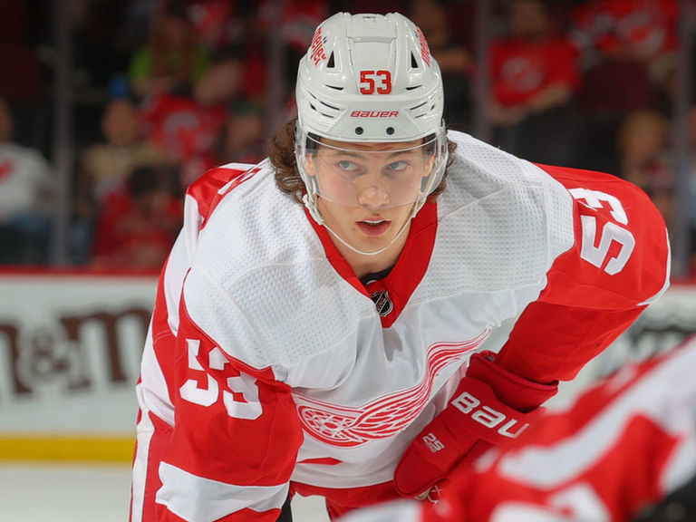 Seider claims Calder Trophy as NHL's top rookie | theScore.com