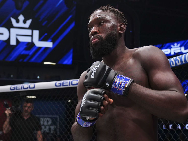 Taylor upsets MacDonald by TKO, advances to PFL finals | theScore.com