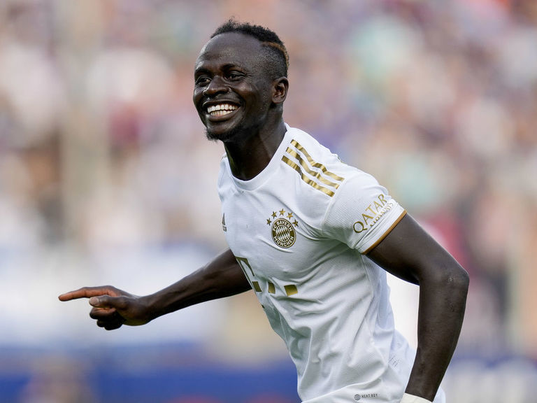 Mane 'not surprised' by Bayern's 'unbelievable' season start | theScore.com