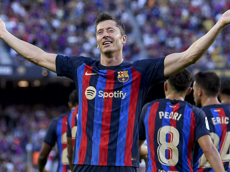 La Liga roundup: Lewy bags brace for 'blessed' Barca, Madrid leave it ...