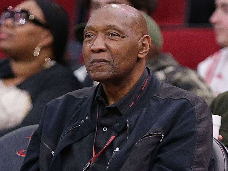 Rockets to retire Hall of Famer Elvin Hayes' No. 44 | theScore.com