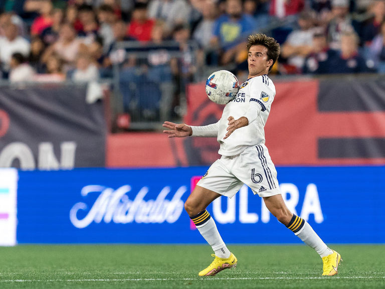 Riqui Puig's stunner helps LA Galaxy earn late draw in Toronto ...