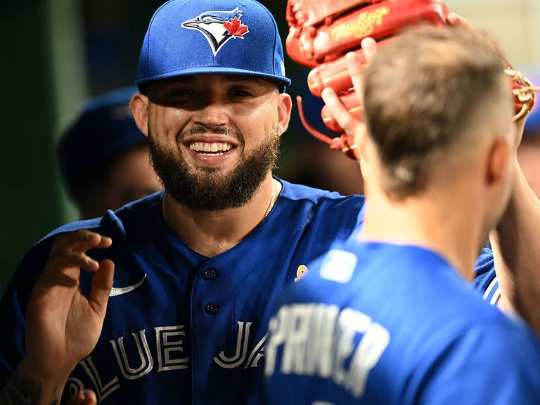 Watch: Manoah calls Yankees' Cole the worst cheater in baseball history | theScore.com