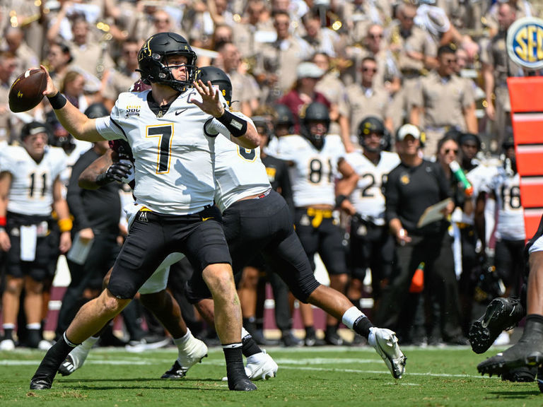 Appalachian State takes down No. 6 Texas A&M | theScore.com