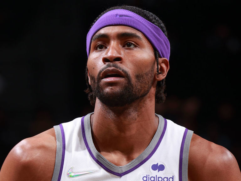 Thunder trade for veteran forward Harkless | theScore.com