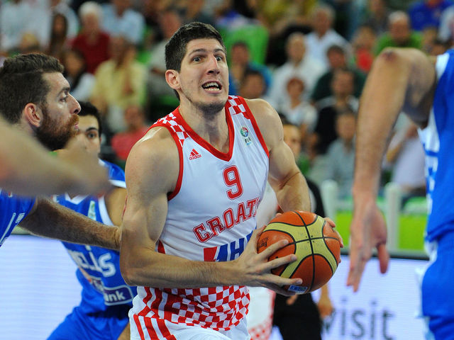 Report: Pacers ink Euro sharpshooter Damjan Rudez to 3-year…