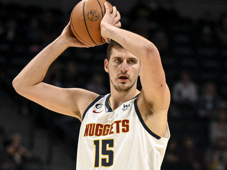 Jokic passes Wilt for most triple-doubles by center | theScore.com